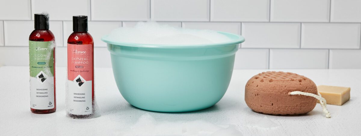 Waterproof vs. Water-Resistant Labels - Avery Blog